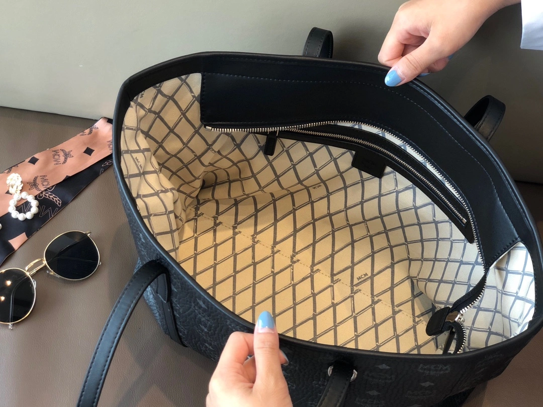 Reasonably priced MCM Shopping Bags