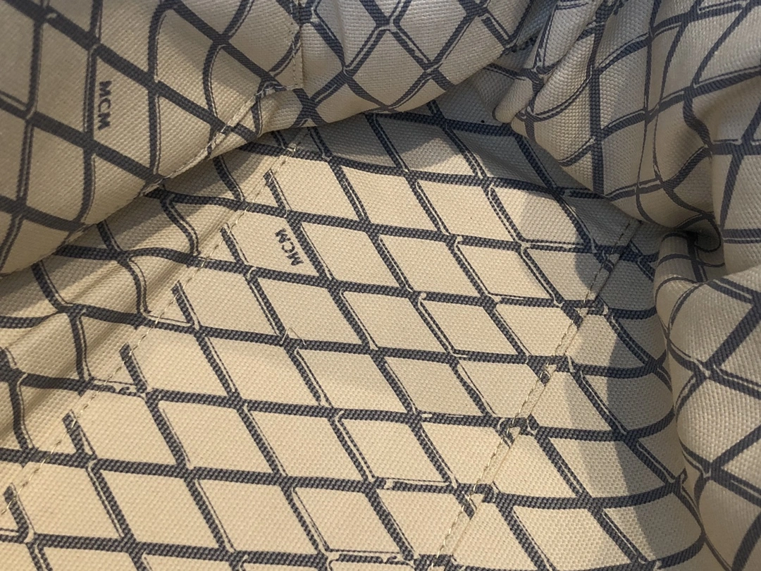 Reasonably priced MCM Shopping Bags