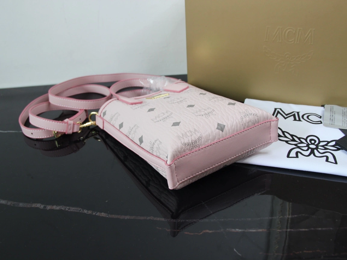 Inexpensive MCM Shopping Bags