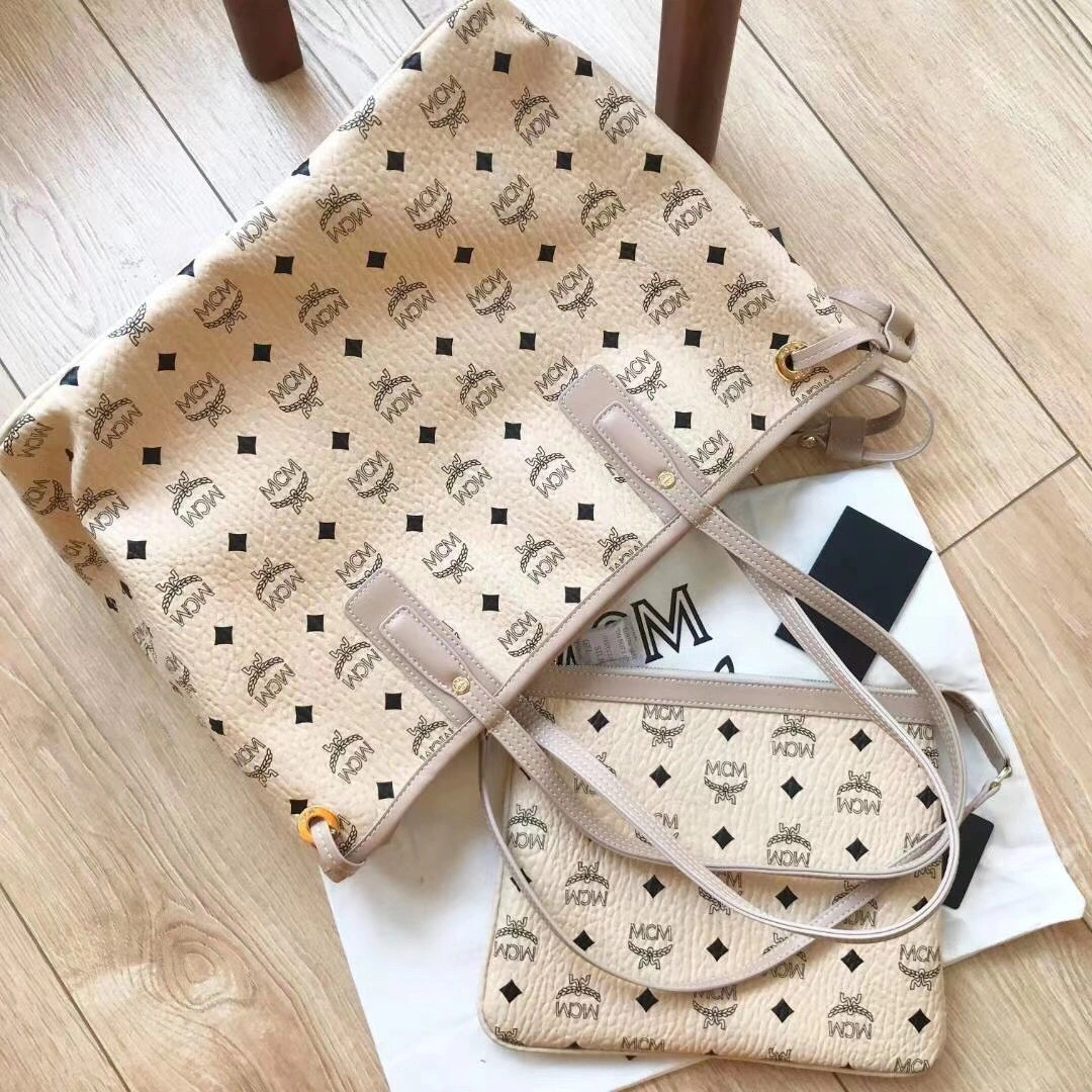 Brand-authenticated MCM Shopping Bags