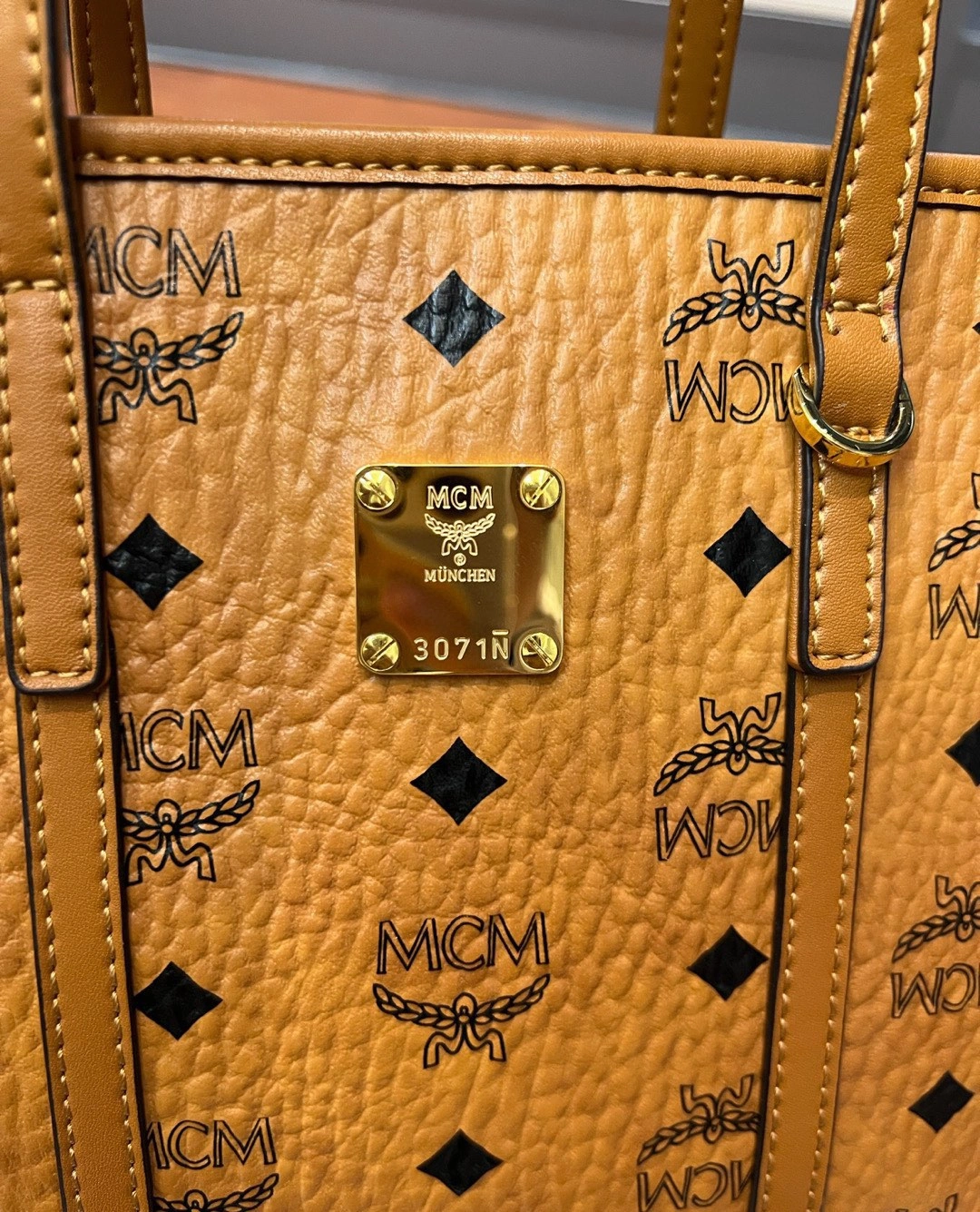 Low-cost MCM Shopping Bags
