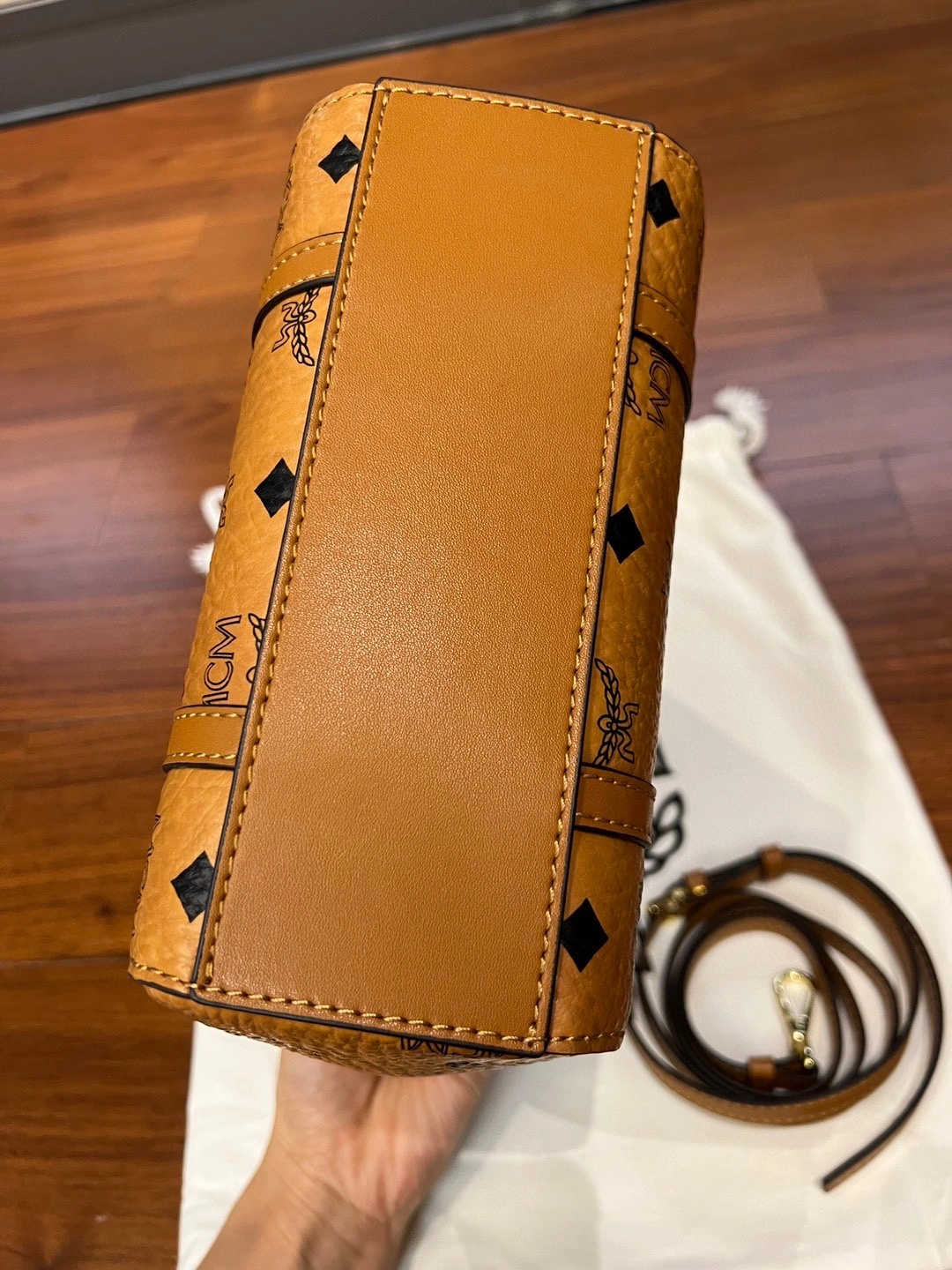 Low-cost MCM Shopping Bags