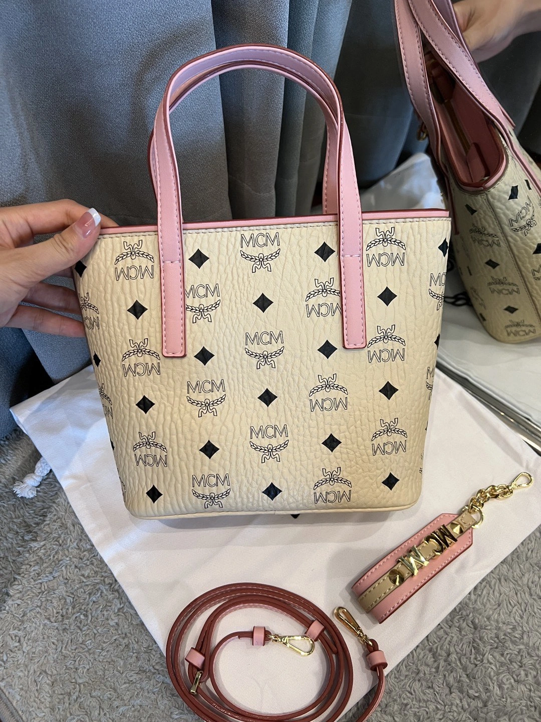 Inexpensive MCM Shopping Bags