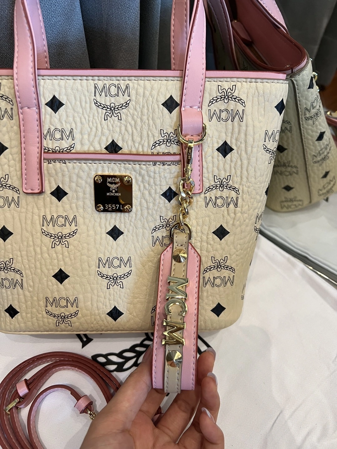 Inexpensive MCM Shopping Bags