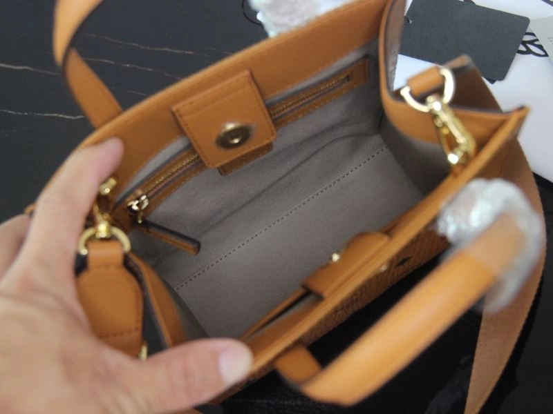Accurate model MCM Shopping Bags