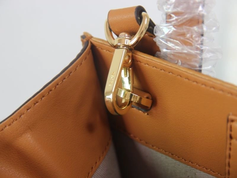 Accurate model MCM Shopping Bags