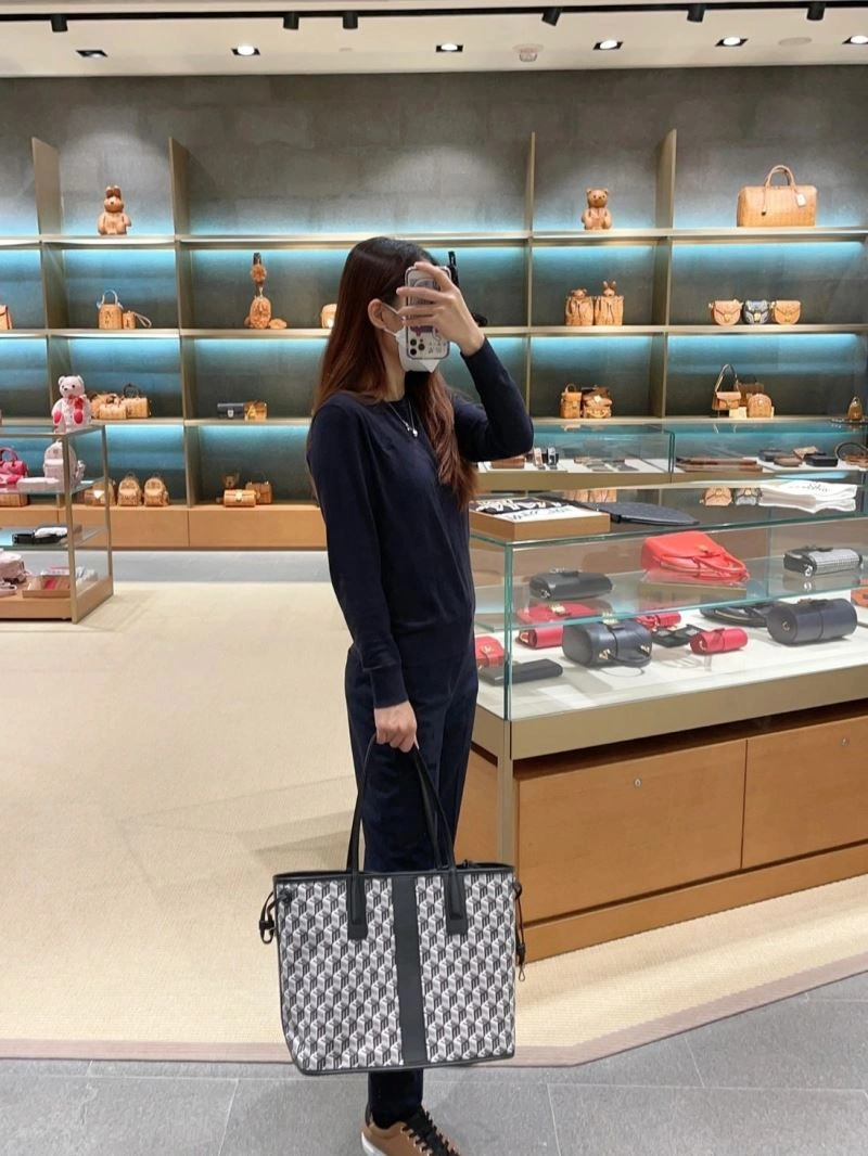 OEM MCM Shopping Bags