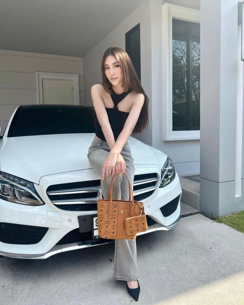 Cut-rate MCM Shopping Bags