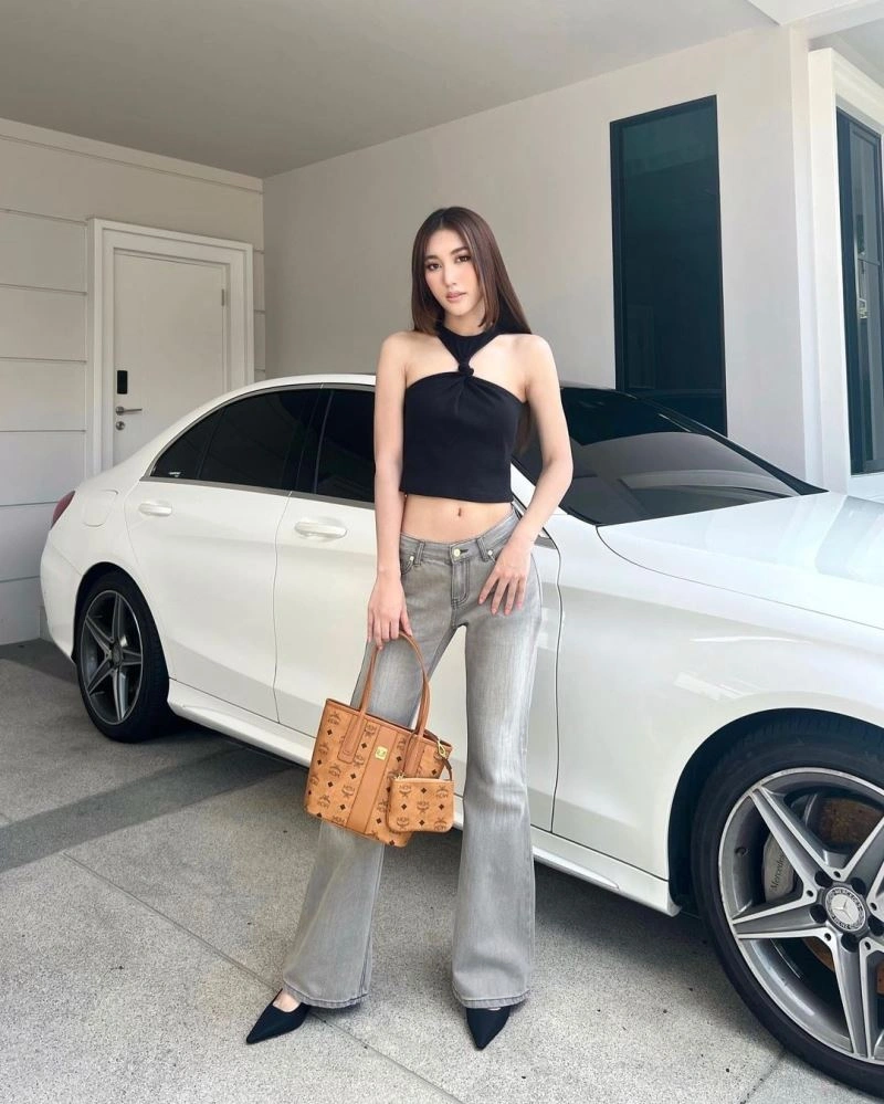 Cut-rate MCM Shopping Bags