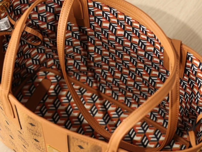 Top mirror MCM Shopping Bags