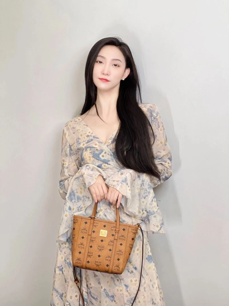 Mirror quality MCM Shopping Bags