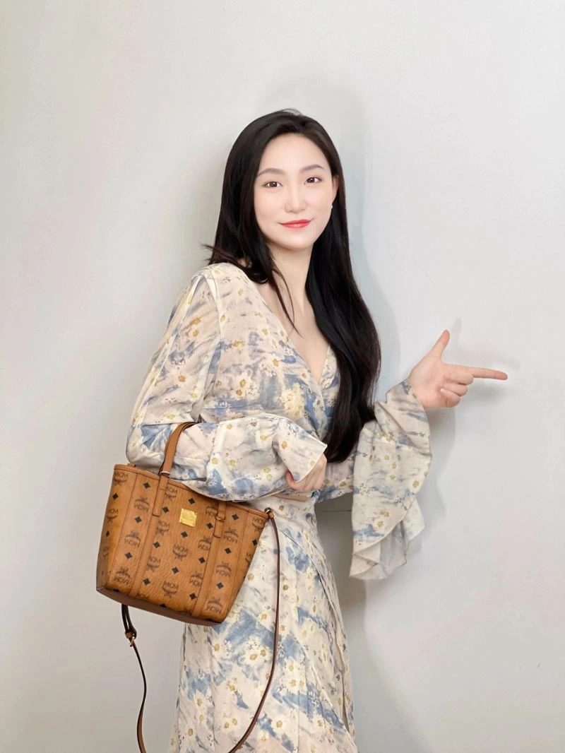 Mirror quality MCM Shopping Bags