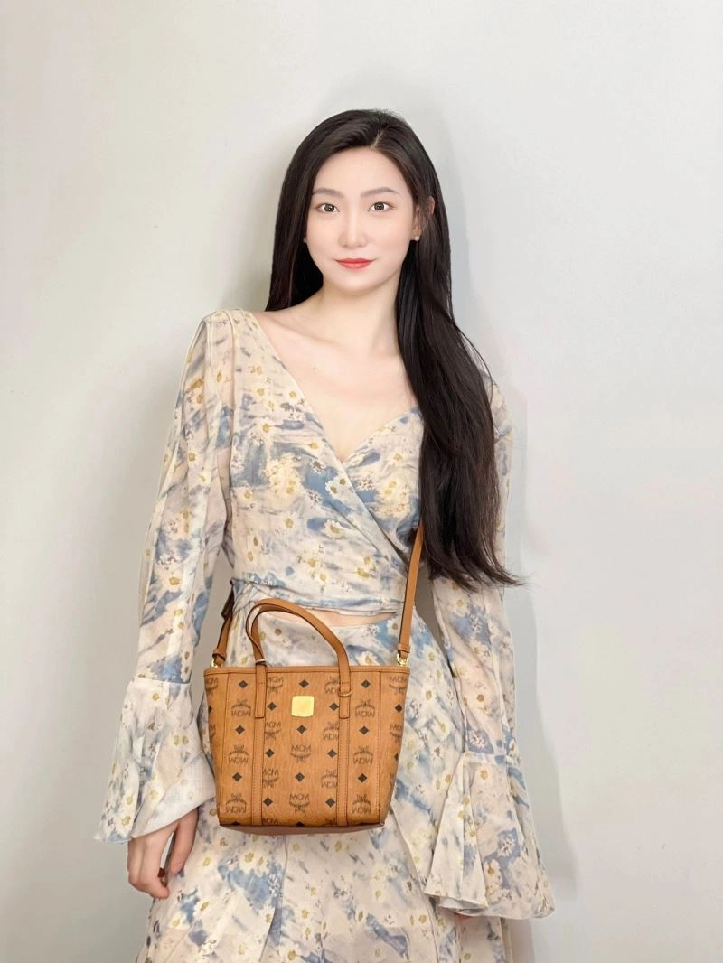 Mirror quality MCM Shopping Bags