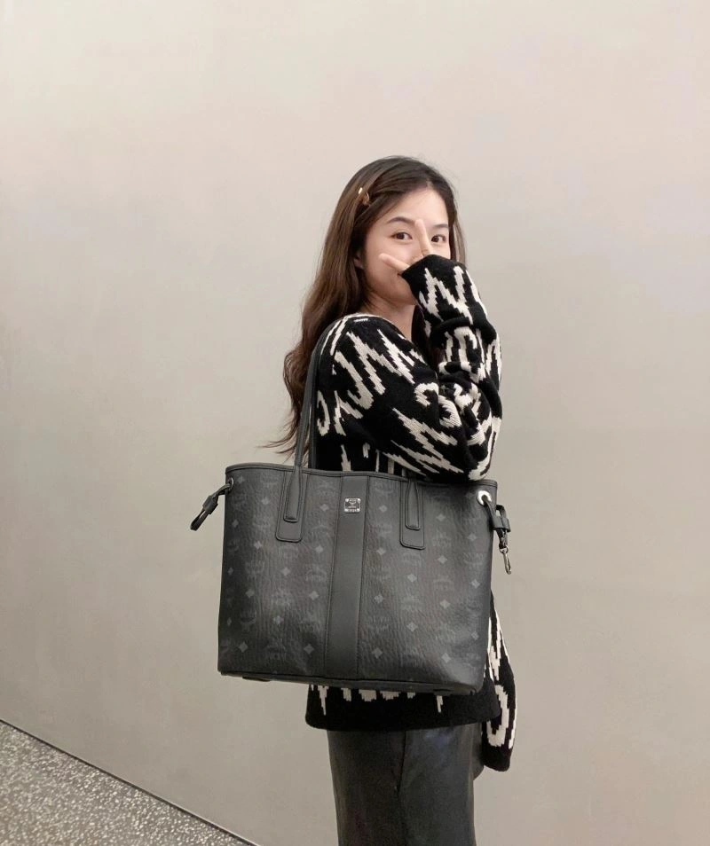 Brand-original MCM Shopping Bags