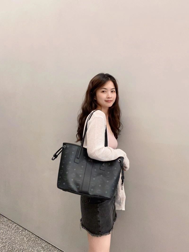 Brand-original MCM Shopping Bags