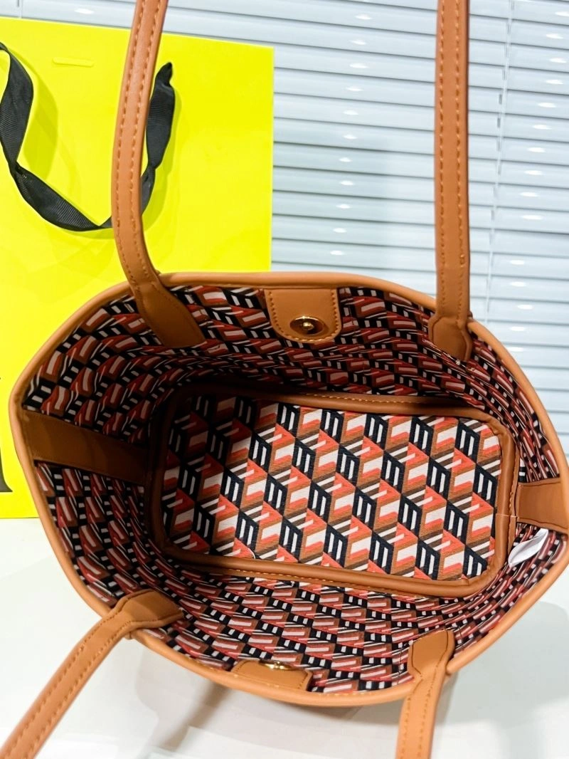 Bargain MCM Shopping Bags