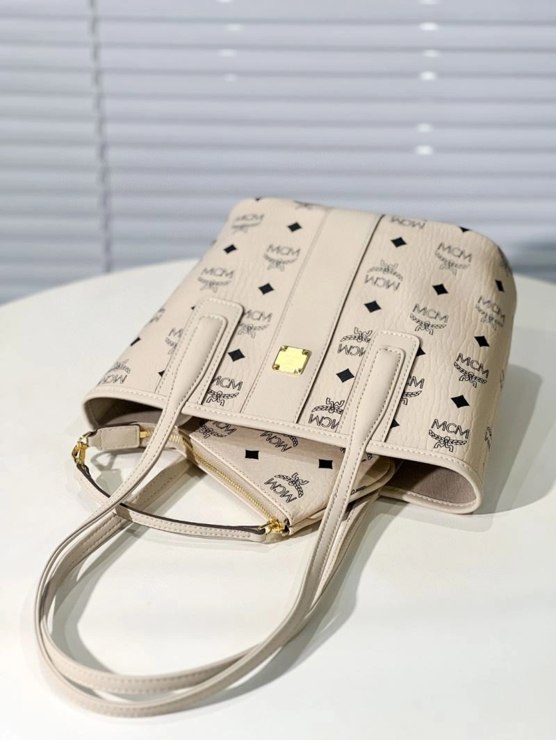 Bargain MCM Shopping Bags