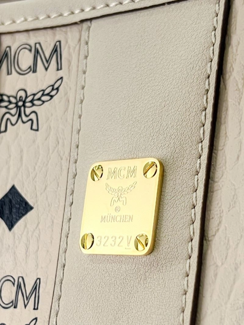 Bargain MCM Shopping Bags