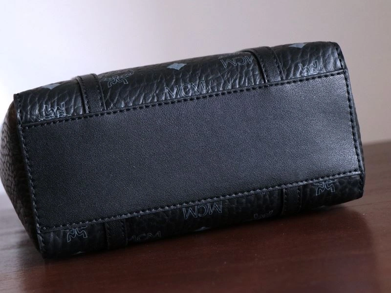 Inexpensive MCM Shopping Bags