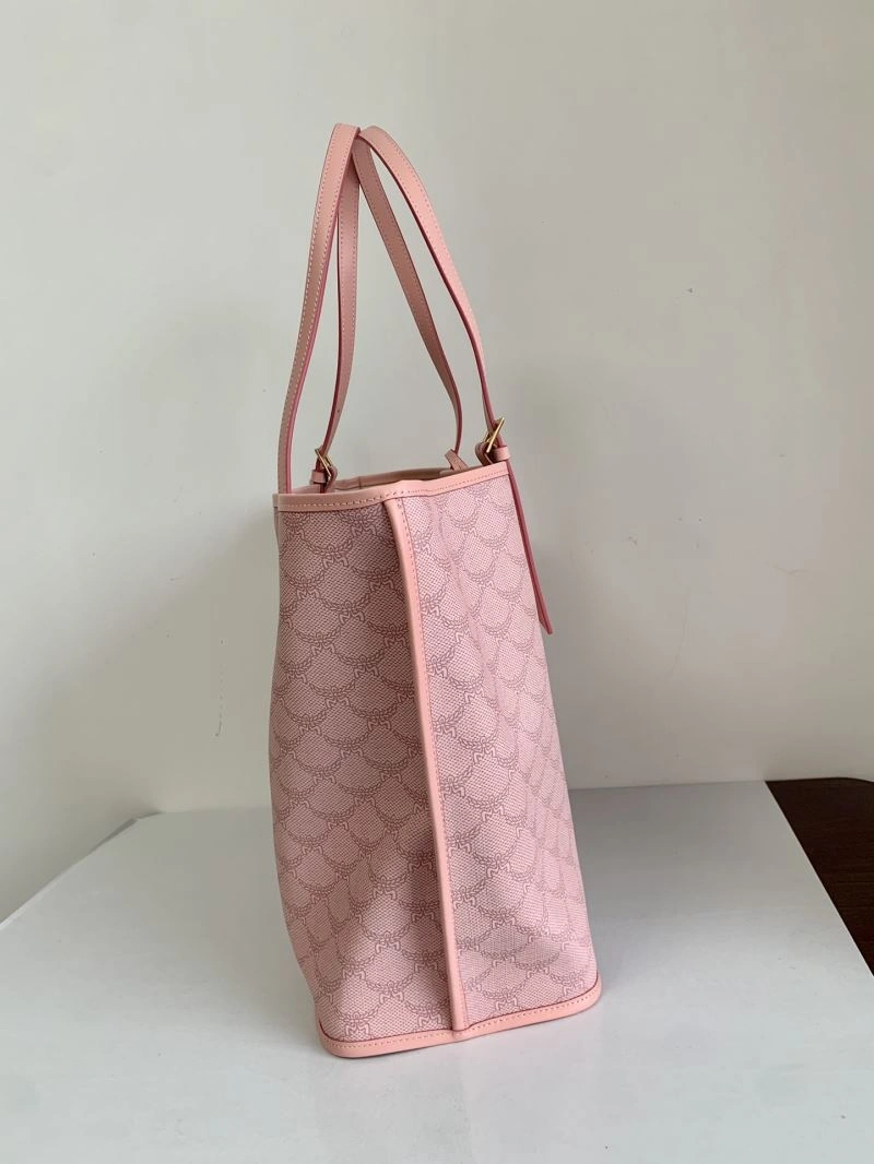 Accurate model MCM Shopping Bags
