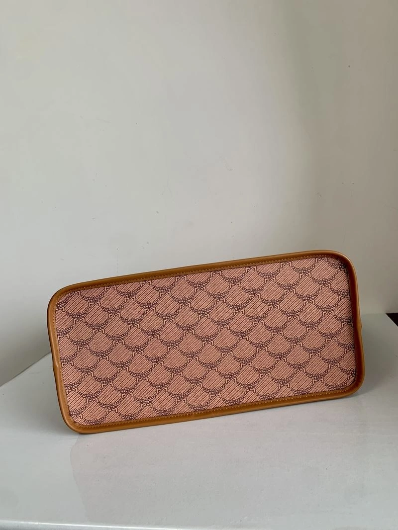 Top mirror MCM Shopping Bags