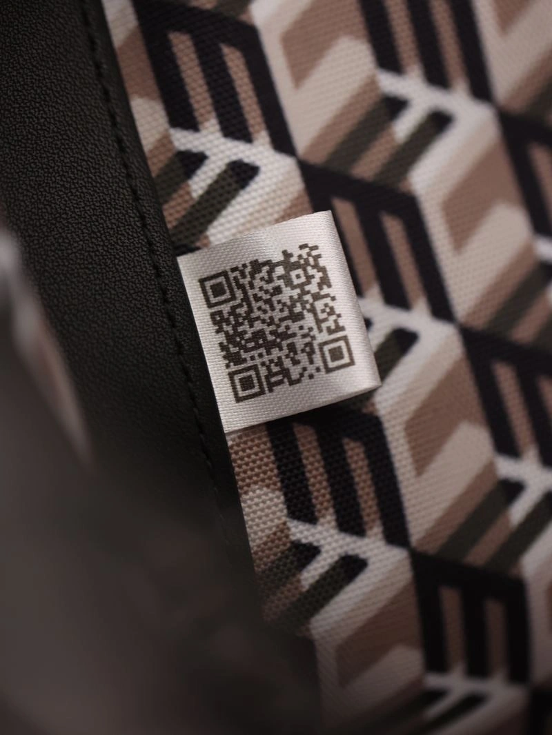 Brand-authenticated MCM Shopping Bags