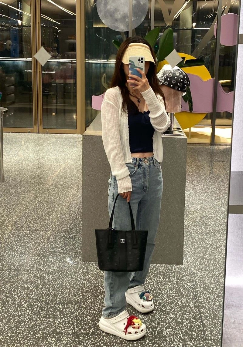 Brand-authenticated MCM Shopping Bags