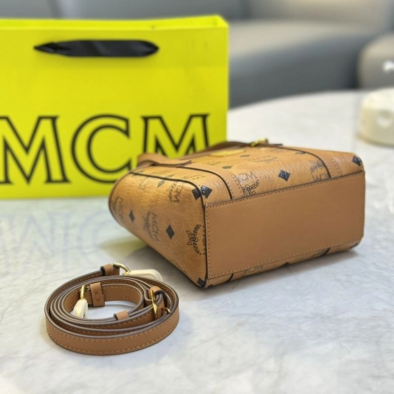 Brand-authenticated MCM Shopping Bags