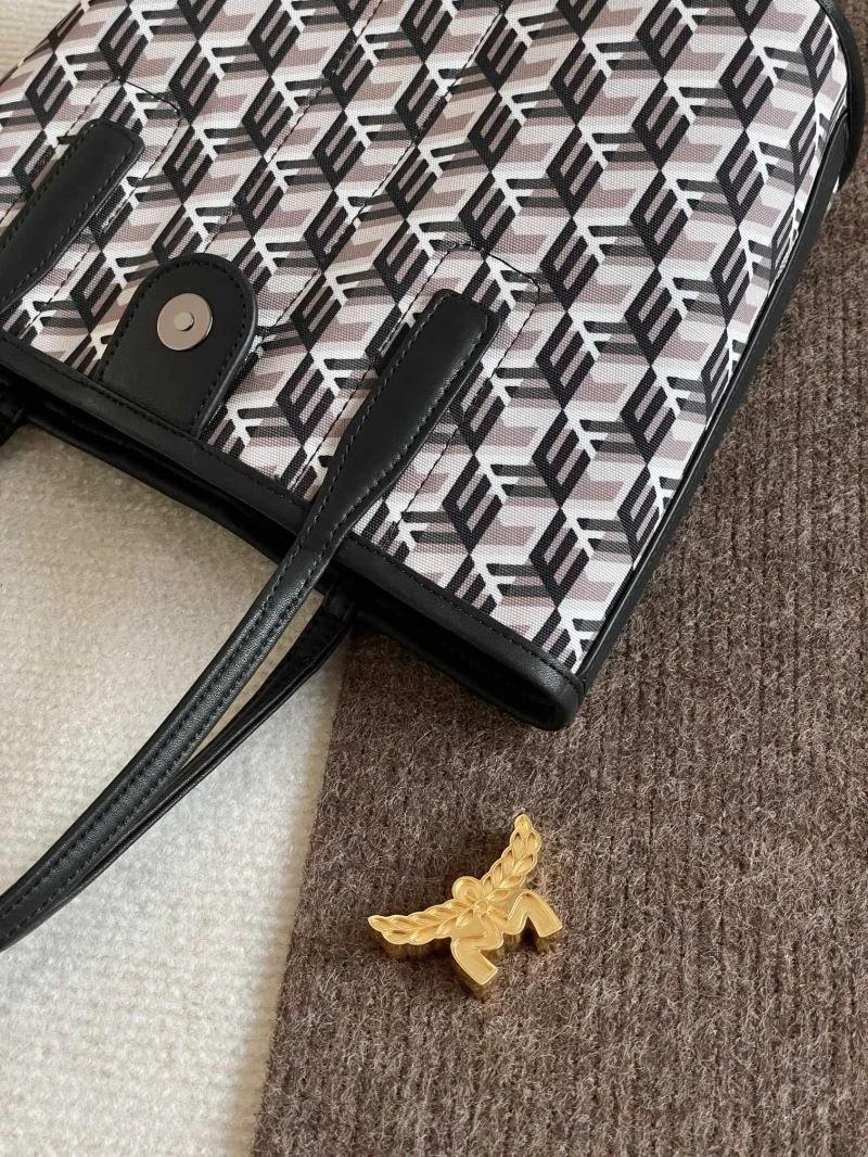 Top match MCM Shopping Bags