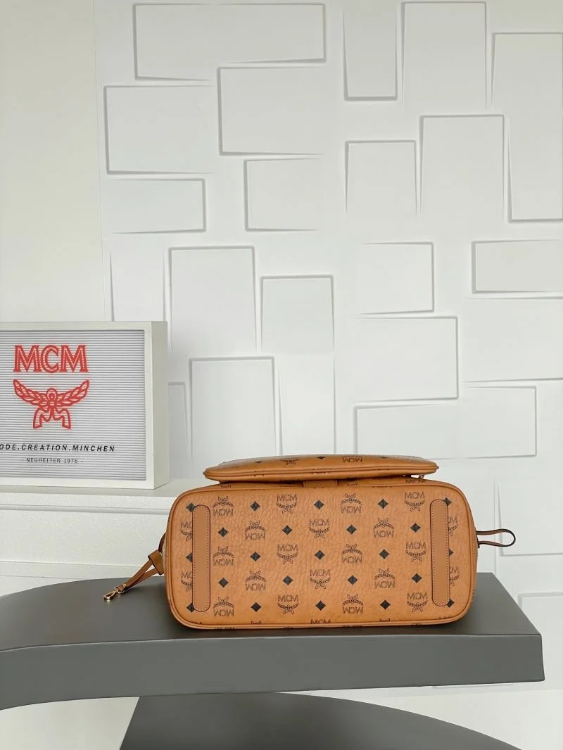 Brand-authenticated MCM Shopping Bags