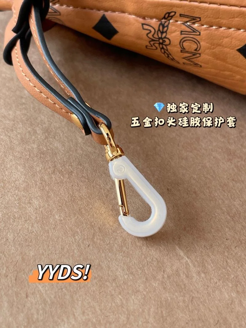 Brand-authenticated MCM Shopping Bags