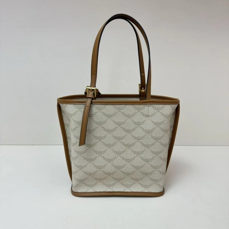 Brand-authenticated MCM Shopping Bags