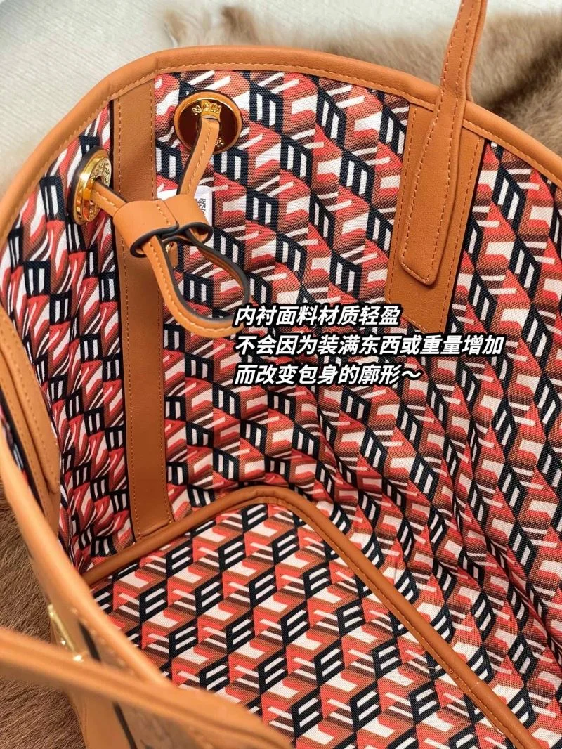 Mirror quality MCM Shopping Bags