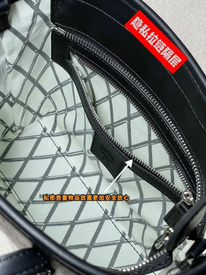 Brand-original MCM Shopping Bags