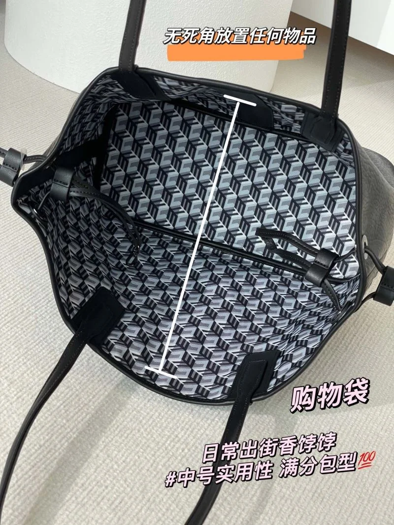 Exact replica MCM Shopping Bags
