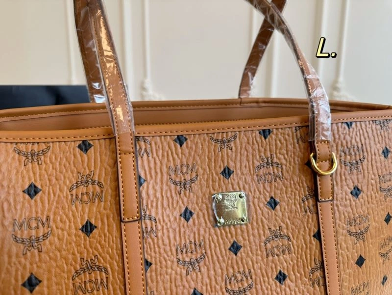 Accurate model MCM Shopping Bags