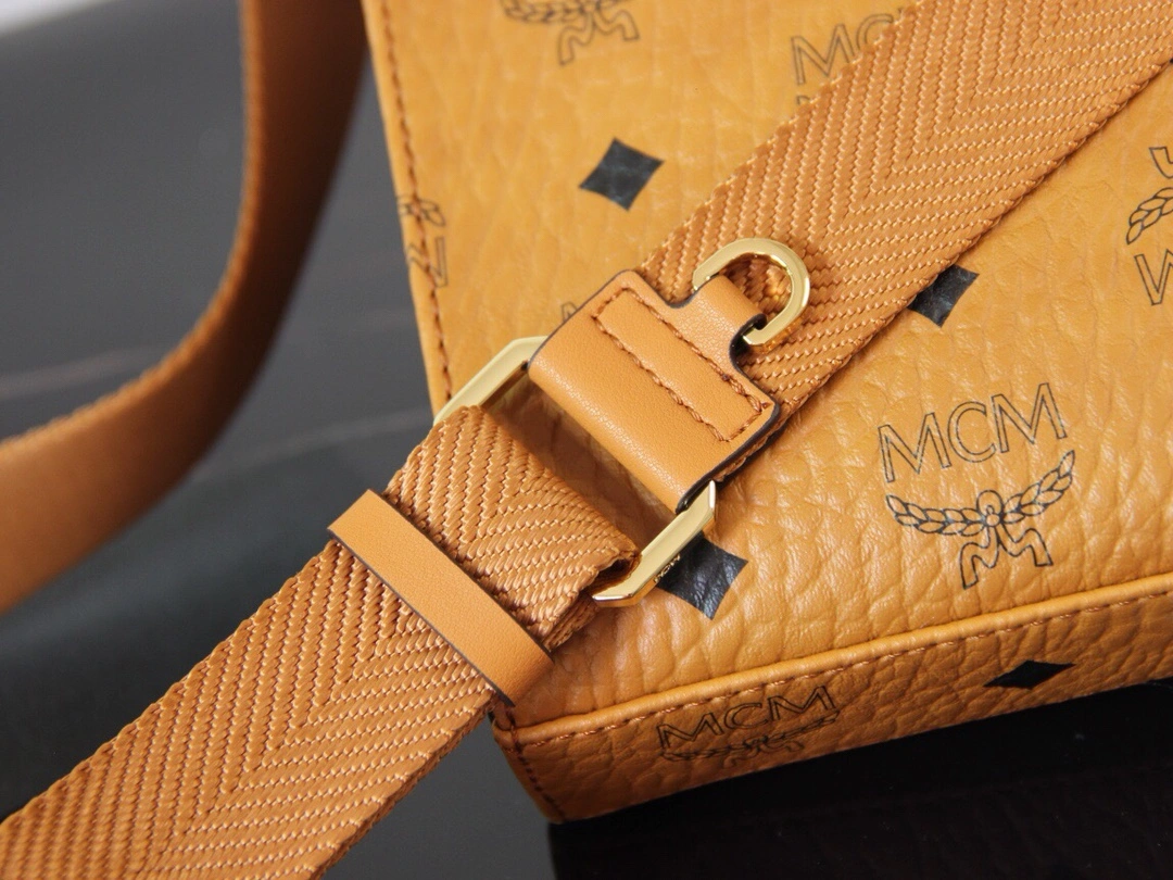 Top mirror MCM Top Handle Bags