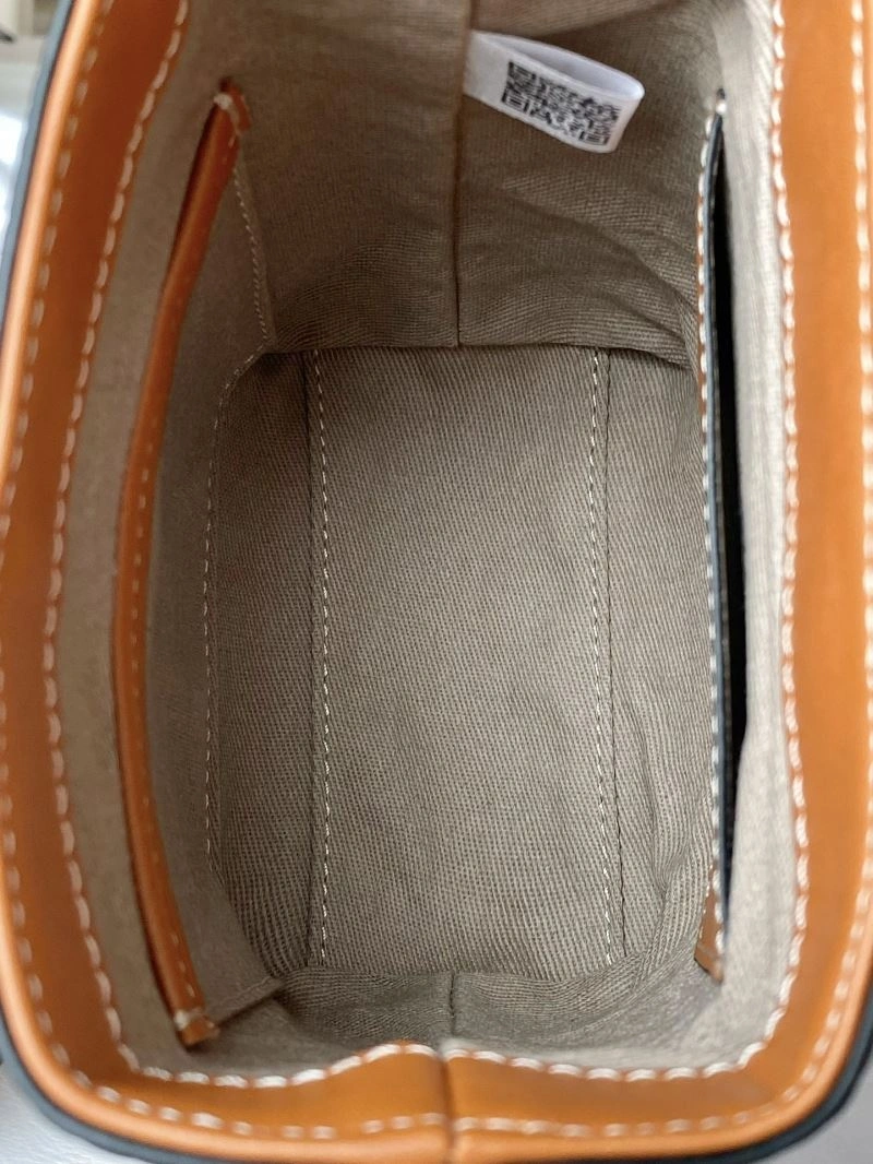 Bargain MCM Top Handle Bags