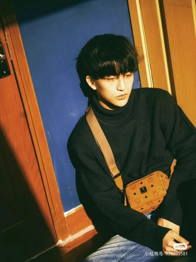 Low-cost MCM Waist Chest Packs