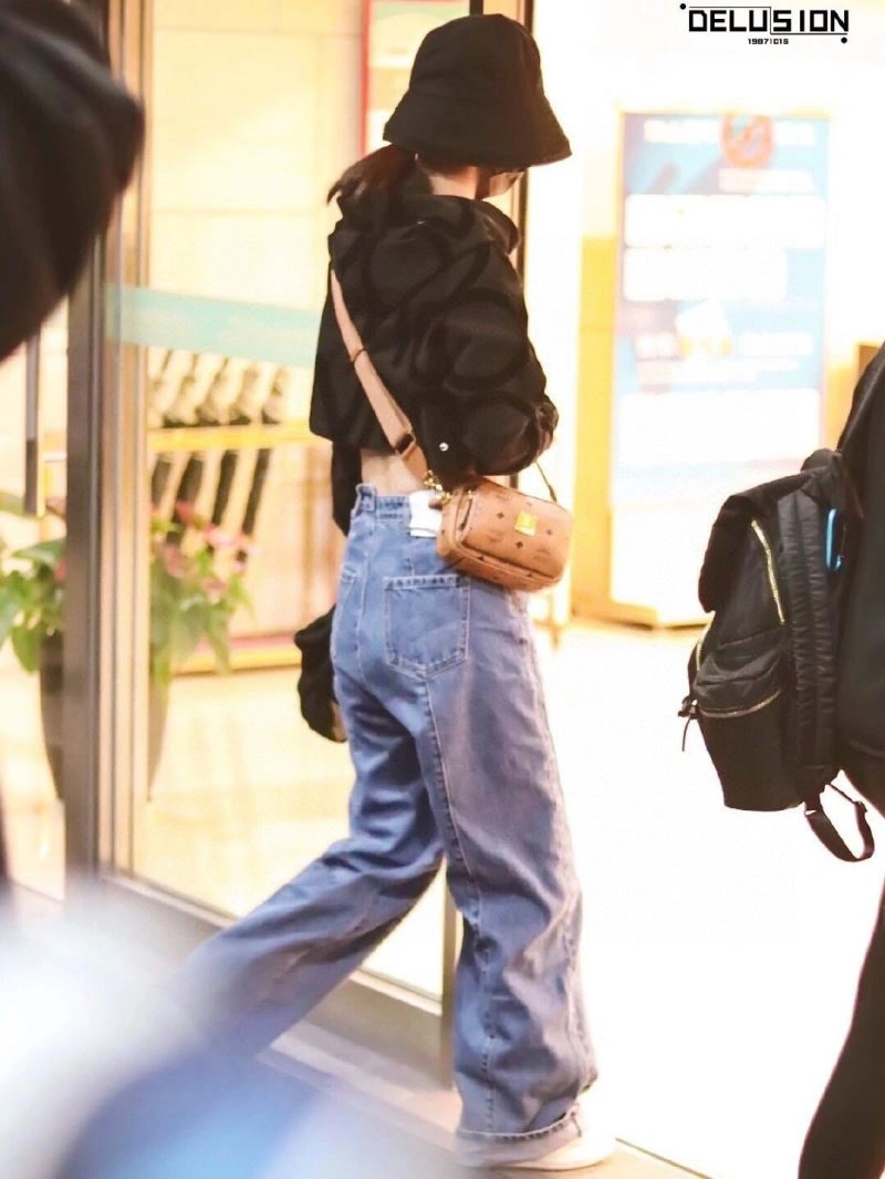 Low-cost MCM Waist Chest Packs