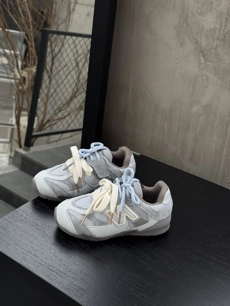 Top match MIU MIU SHOES