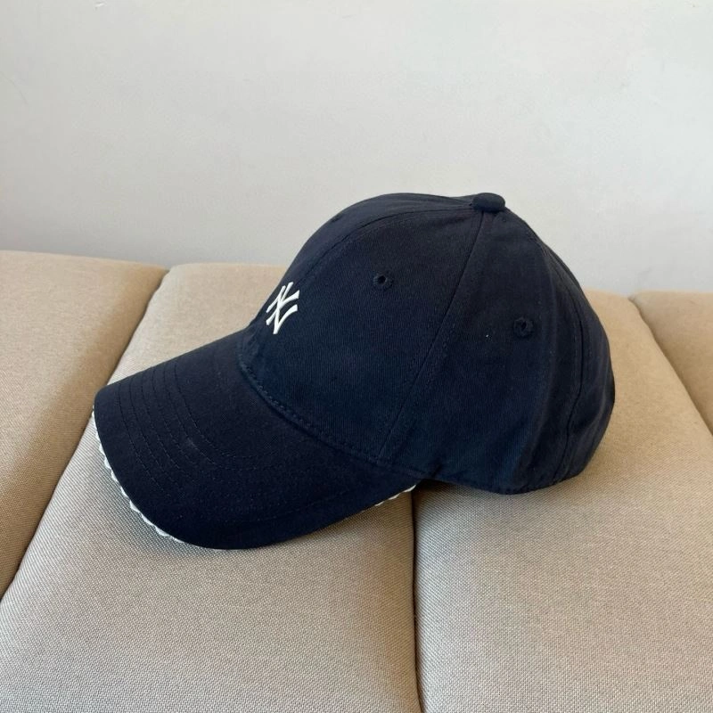 Cut-rate MLB Caps