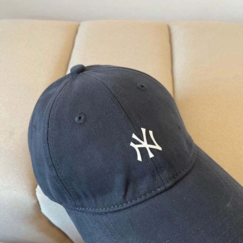 Cut-rate MLB Caps