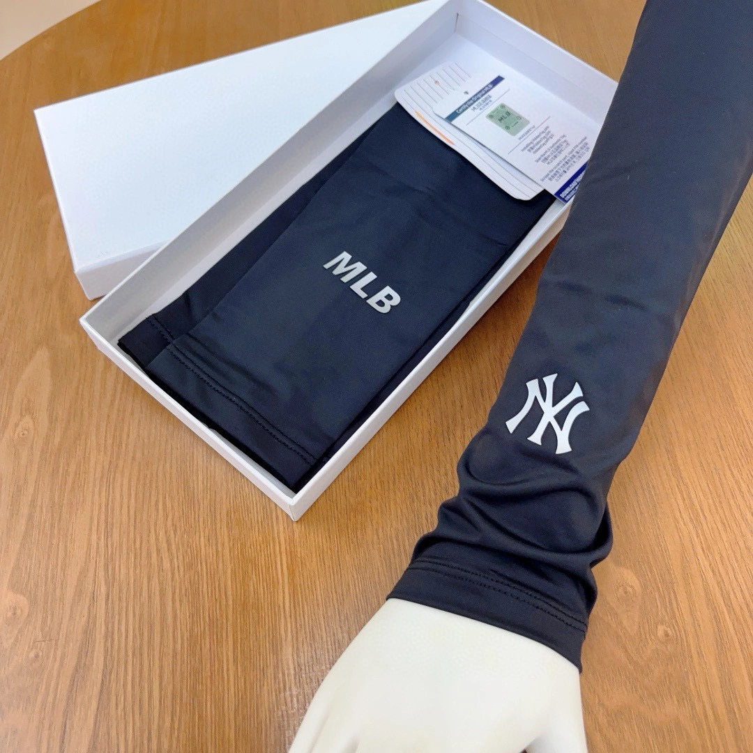 MLB Ice Silk Sleeves