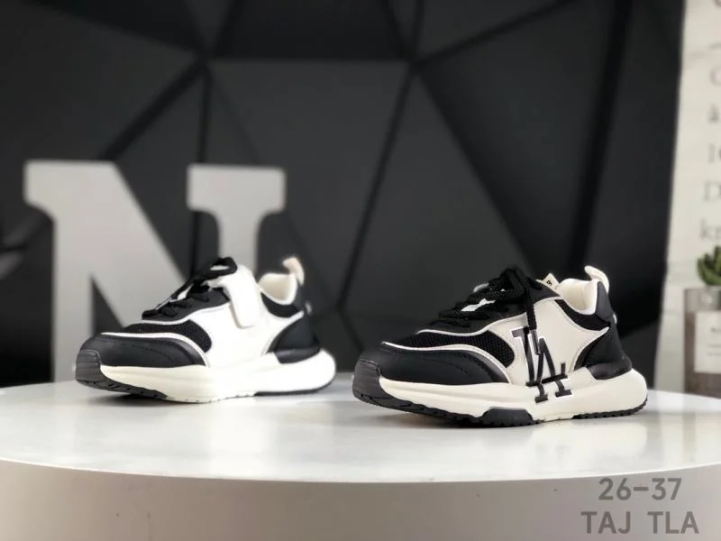 High accuracy MLB SHOES