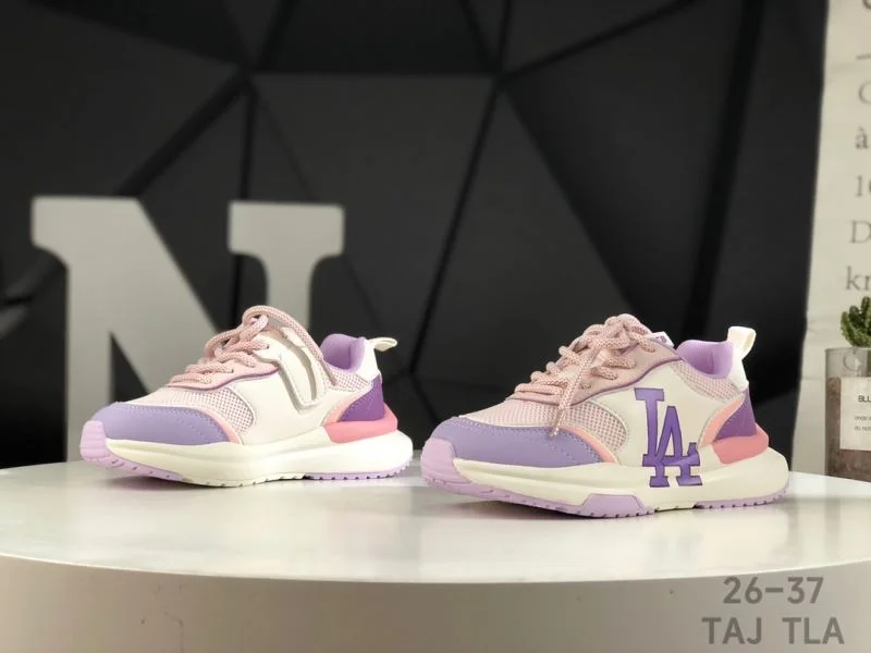 Perfect replica MLB SHOES