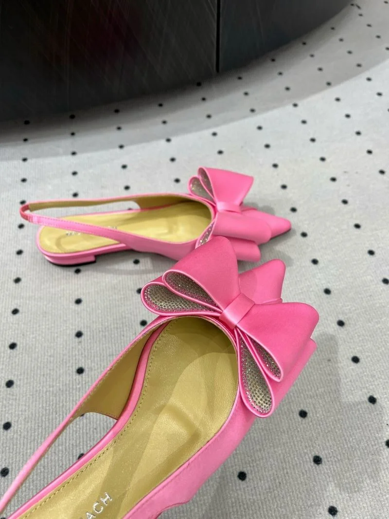 Low-cost Mach Mach Sandals