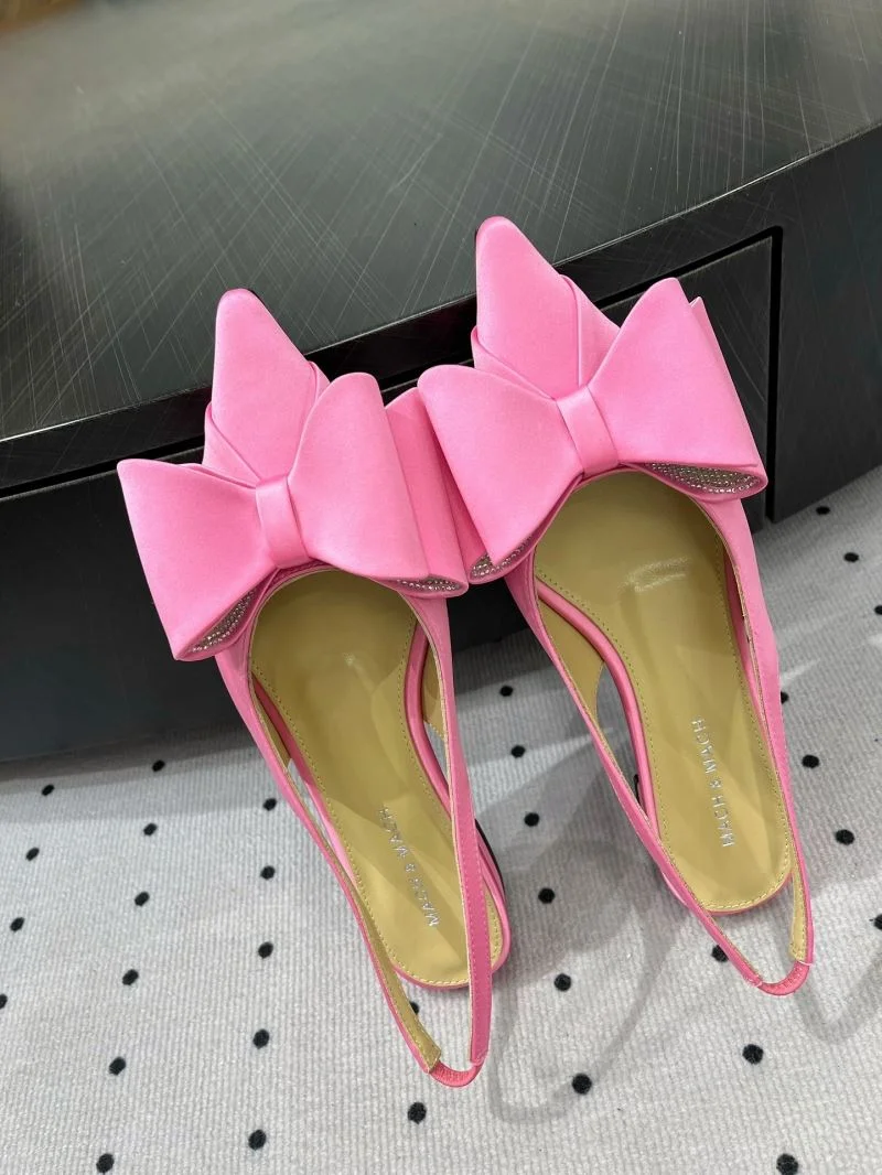 Low-cost Mach Mach Sandals