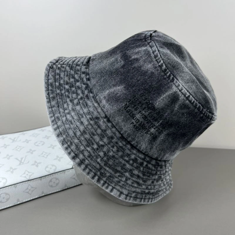 Bargain Maison Margiela Caps