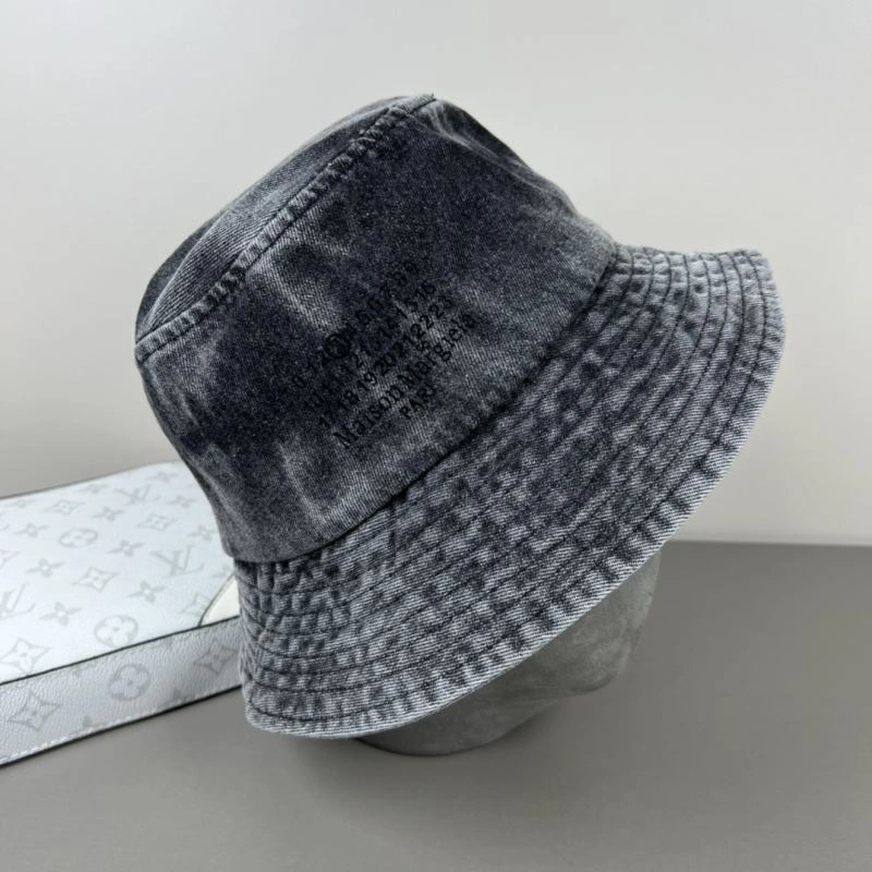 Bargain Maison Margiela Caps